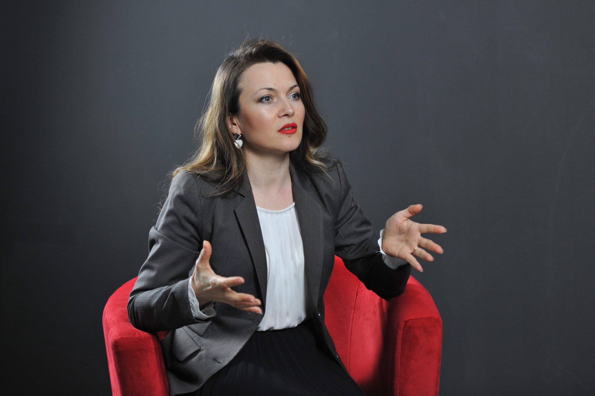 Cumătrul lui Năstase, o persoană decorată de Dodon și „milionarul” de la CEDO. Cine sunt ...