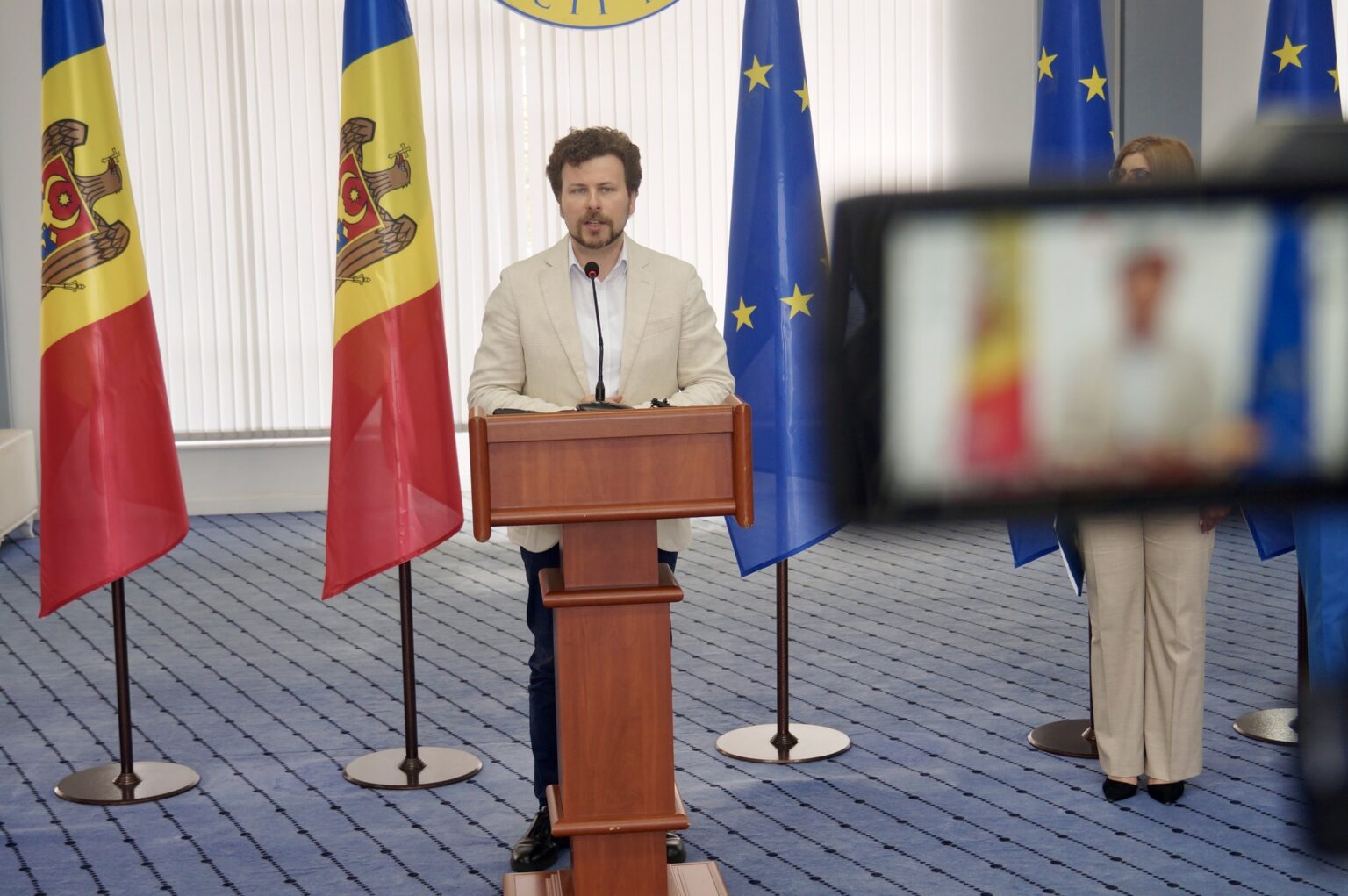 Circa 1600 locuri vacante în școli și grădinițe. MEC lansează concurs ...